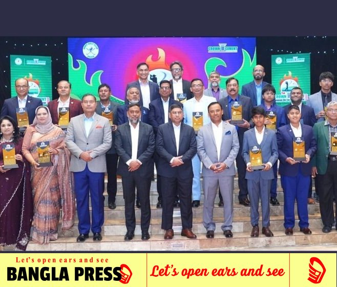 Army Chief awards winners at Crown Cement Golf Cup 2026